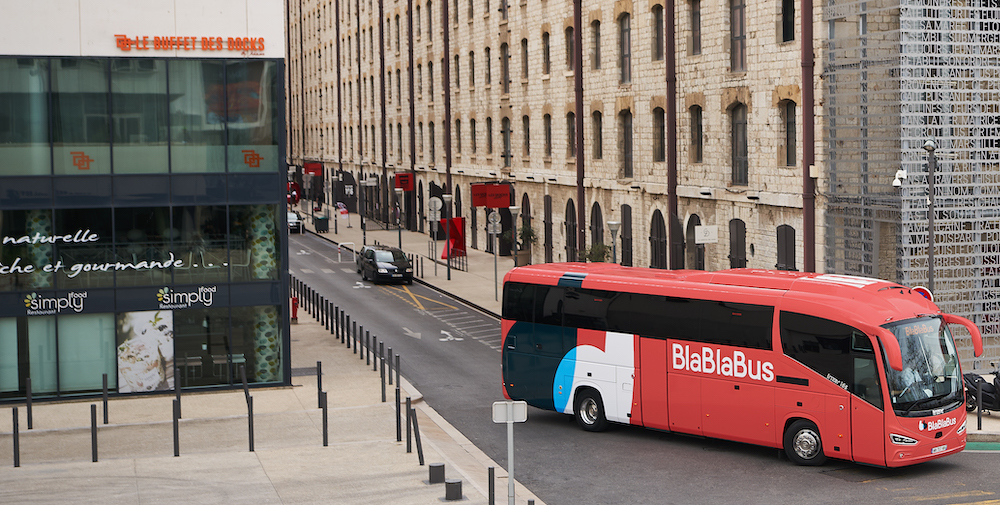 BlaBlaCar confine ses bus jusqu'au printemps mais maintient le covoiturage